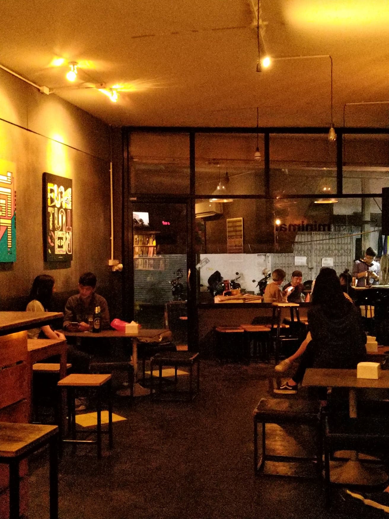 Minimal Bar / Minimal Record Chiangmai Thailand | psyche